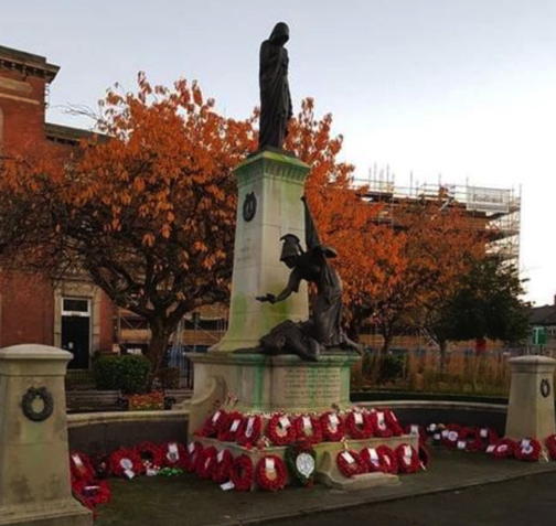'Forgotten' soldiers added to cenotaph - I Love Macc